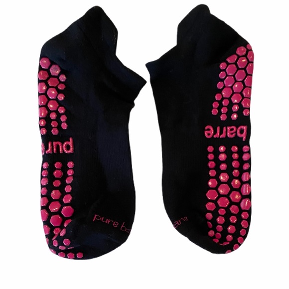 Pure Barre | Accessories | Nwot Pure Barre Black Pink Sticky Socks ...